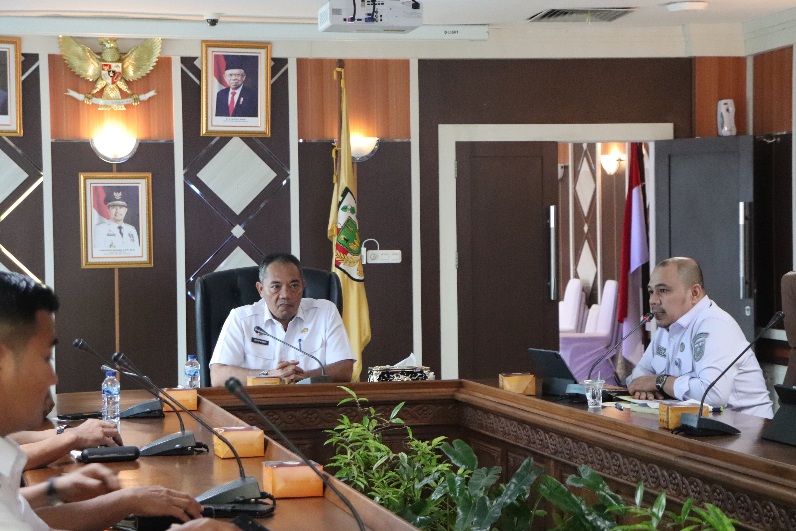 DLHK Pekanbaru Rapat Pengelolaan BLUD Persampahan
