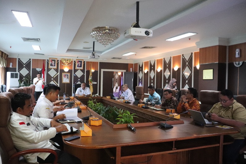 DLHK Pekanbaru Rapat Pengelolaan BLUD Persampahan